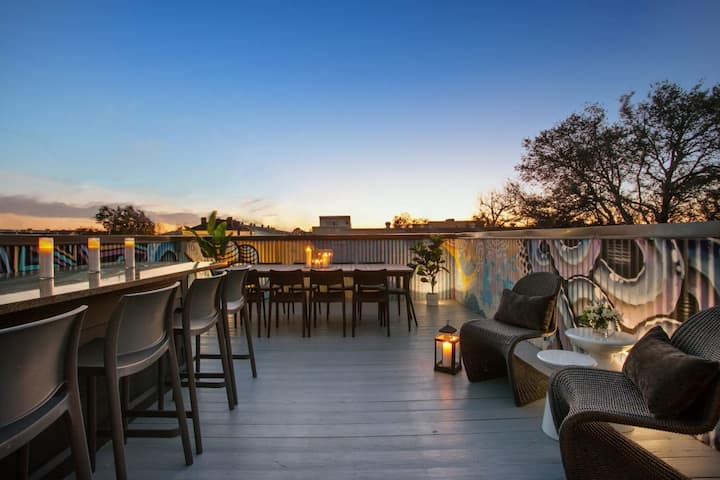 Contemporary Home, Hot Tub And Rooftop Deck - New Orleans, LA