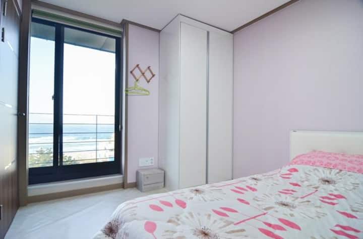 힐링을 위한 오션뷰 객실, 루비룸 - Donghae-si