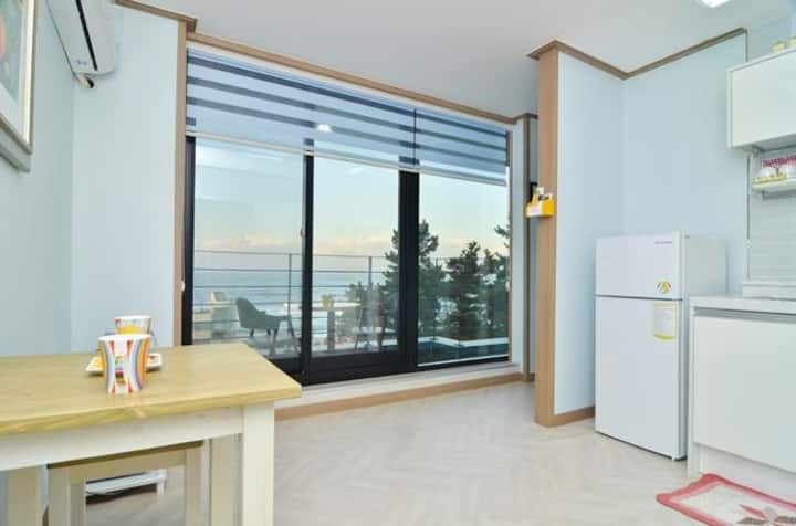 바다가 보이는 객실, 사파이어룸 - Donghae-si