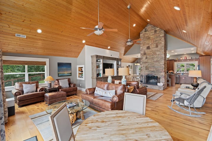 Wow Views!,luxury Hm, Walk To Main St-deck & Patio - Waynesville, NC