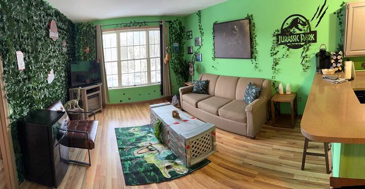 Must See Jurassic Jiminy Suite Country Inn - Sleep - Pittsfield, MA
