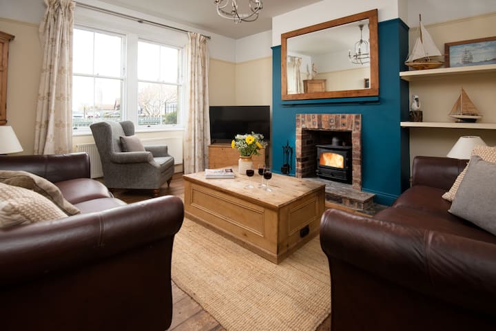 Pebble Cottage By Coast & Country Stays - Seahouses