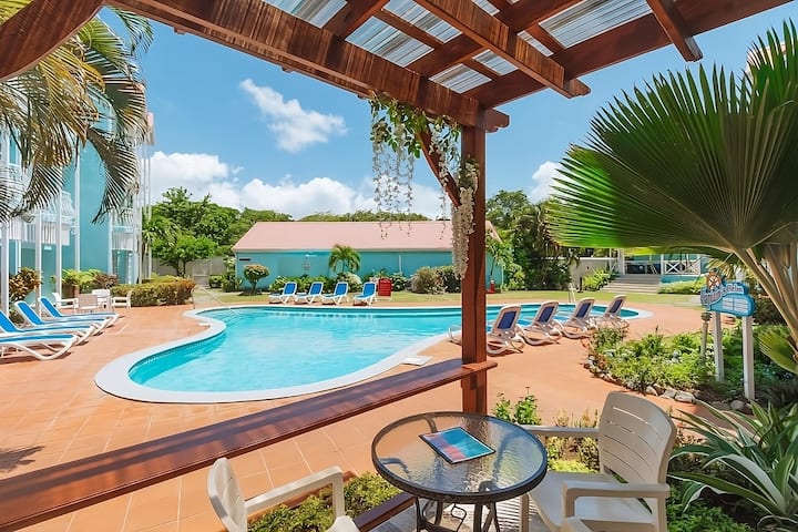 Visit Rodney Bay Aquatic Centre! 4 Oceanview Units - Saint Lucia