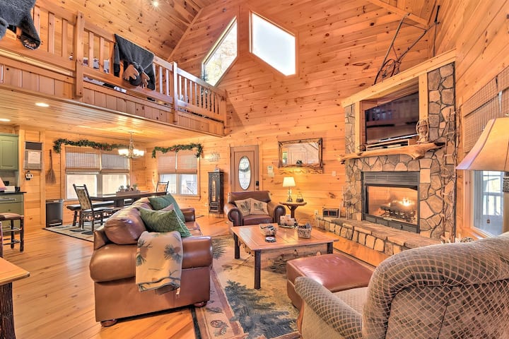 Woodhaven | Private Creekside Cabin W/ Hot Tub - Mineral Bluff, GA