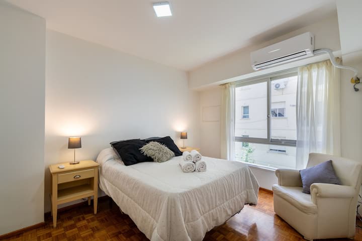 Spacious Duplex With 4 Rooms In Recoleta - Buenos Aires