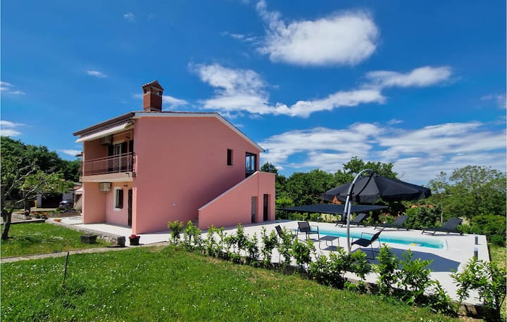 Beautiful Apartment In Labin With Wifi - Rabac