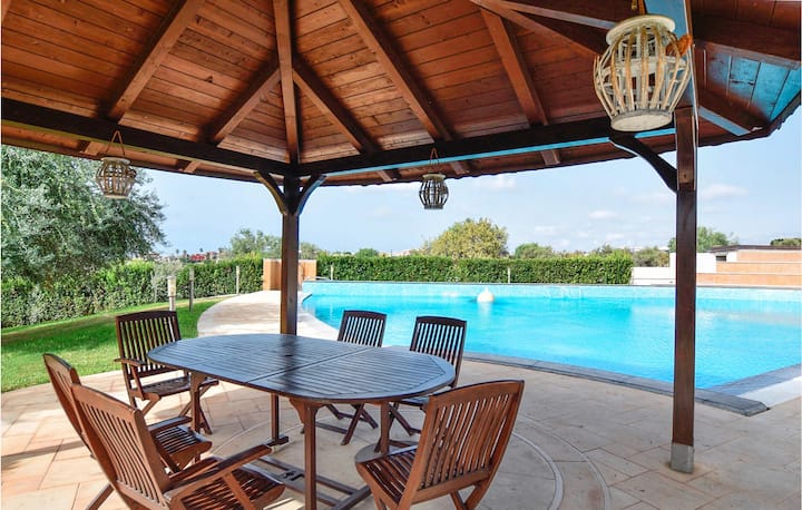 Beautiful Home In Pozzallo (Rg) - Pozzallo