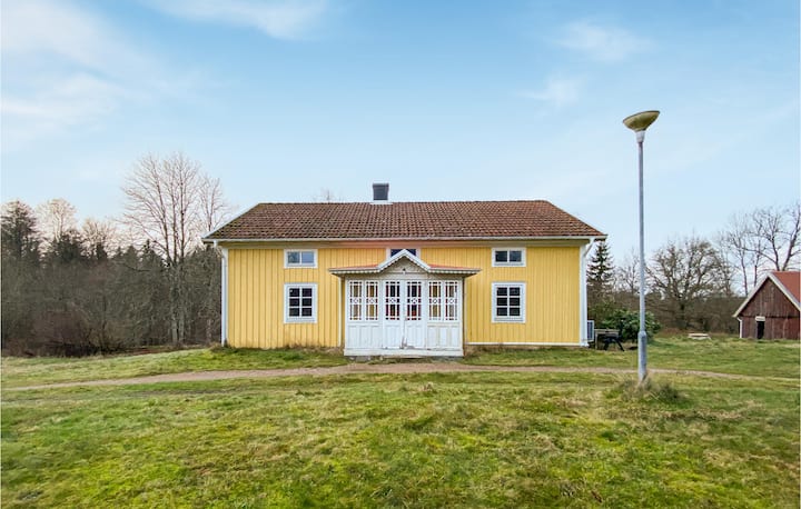 5 Bedroom Gorgeous Home In Broaryd - Smålandsstenar