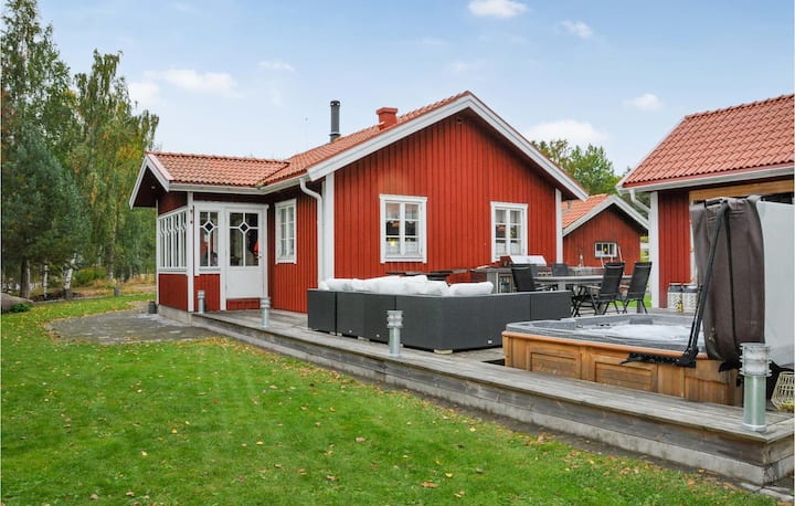 Stunning Home In Karlstad With Sauna - Karlstad