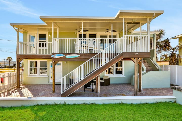 Updated 4br Oceanfront | Balcony | W/d - Flagler Beach