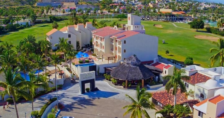Great Park Royal Homestay Condo W Private Terrace - San José del Cabo