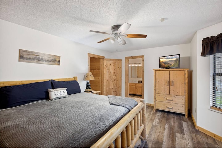 Wygelias Hidden Gem Family Cabin Townsend Hot Tub - タウンセンド, TN