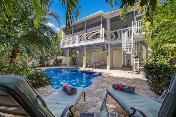 Mon Ami: Pine Ave! Pool! 3 Blocks To Gulf Or Bay! - Anna Maria Island, FL