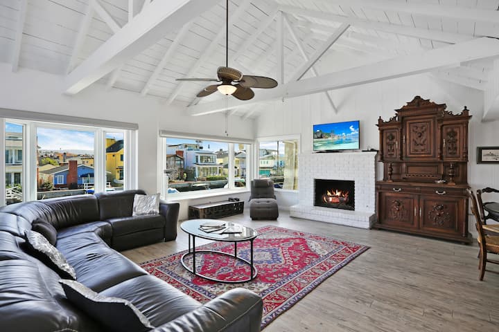 Grand Canal Getaway | Balboa Island - Newport Beach, CA