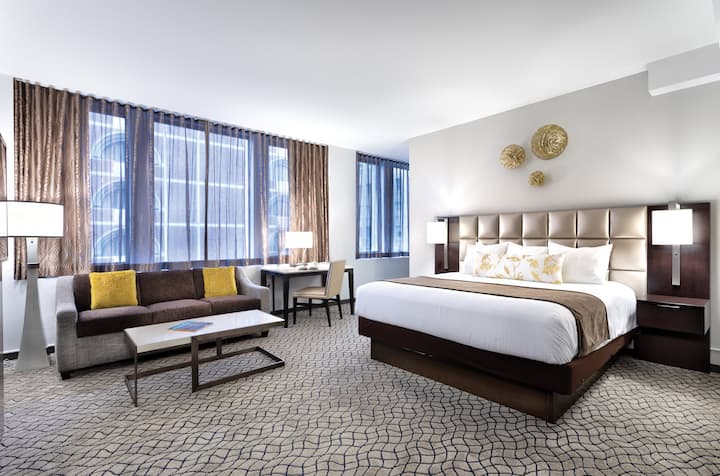 Chic King Suite At Wyndham Donatello In Sf - Chinatown - San Francisco