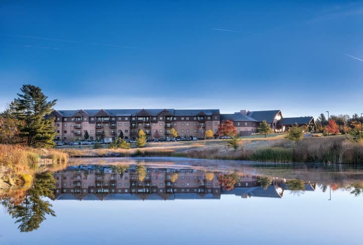 Wyndham Glacier Canyon |2br/2ba King Suite W/ Balc - Lake Delton, WI