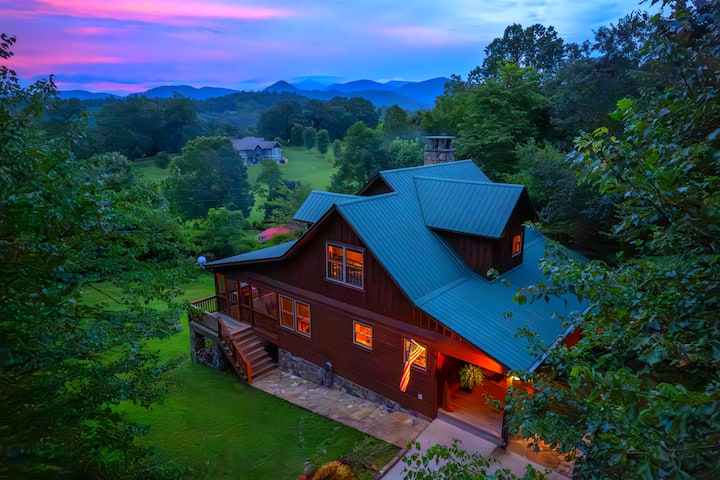 Familyfriendly Wcu3.5mi Firepit Natpark23mi Porch - Sylva, NC