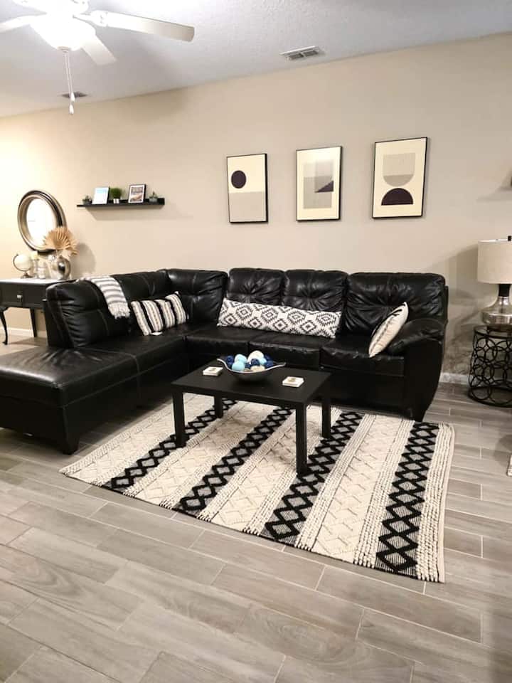 Relaxing Modern 3 Br Home - Queen Bd - North Jax - Atlantic Beach, FL