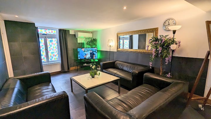 Adorable 4 Bedroom Apartment - Amsterdam