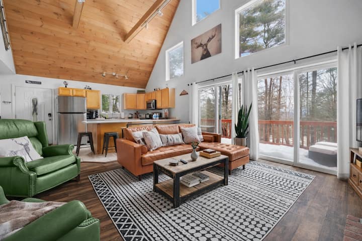 5br Conway Chalet, Grill, Game Rm-10 Mile To Ski - Conway, NH