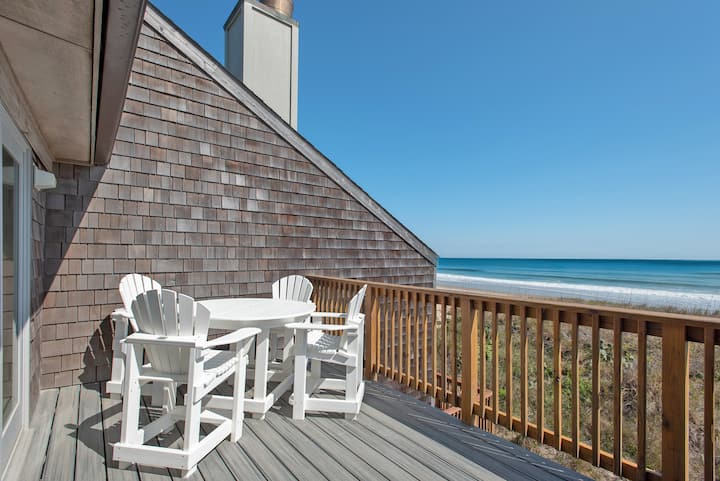 Whispering Sands #7: Oceanfront, Shared Pool - Nags Head, NC