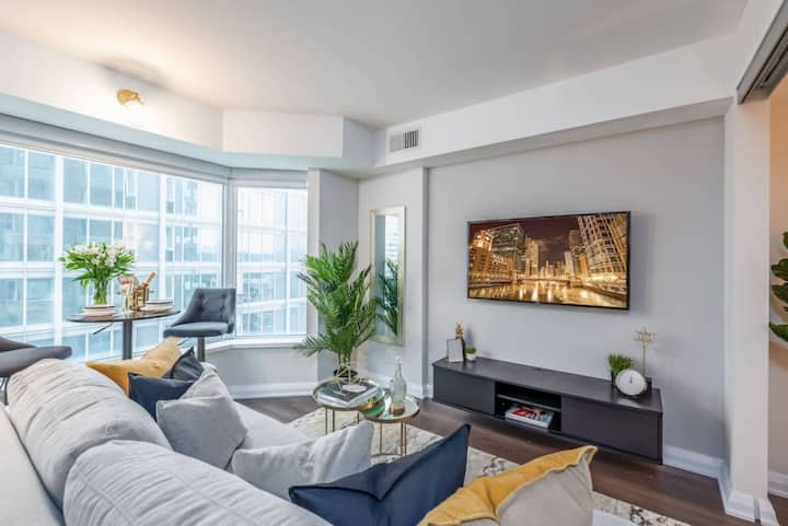 Yorkville Living 1 Br/1ba With Gym In Upscale Area - Toronto