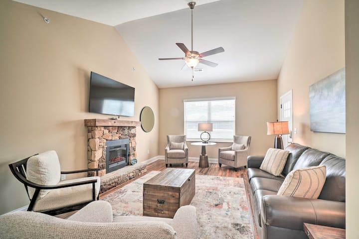 Chic Townsend Condo W/ Saltwater Pool! - Townsend, TN