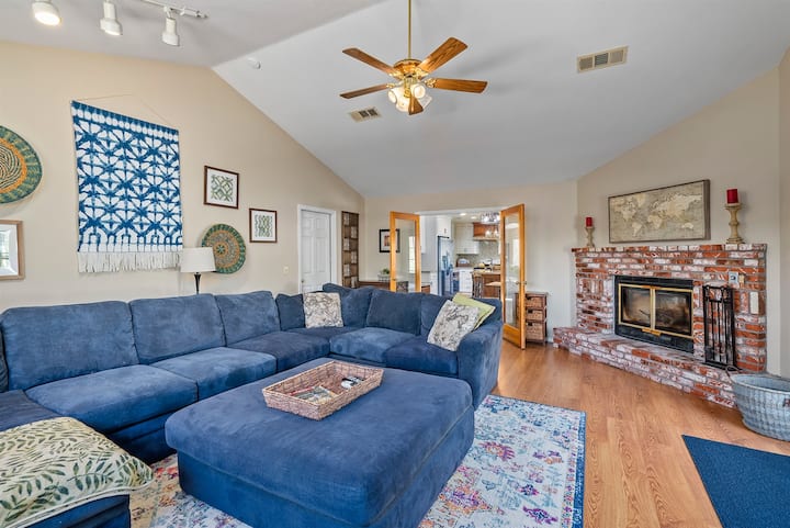 St. Stephens Adventure-pool, Ev, Starlink & Pets! - Cayucos, CA