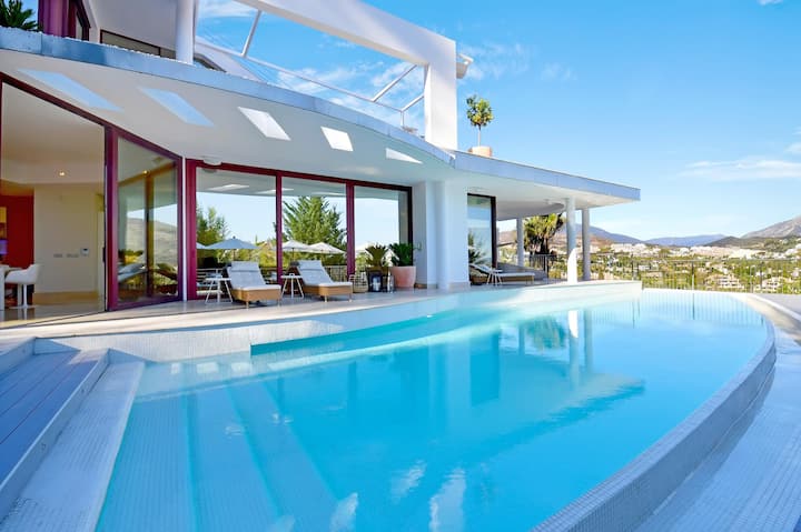 Casablanca, A Luxurious And Extraordinary Villa - Marbella