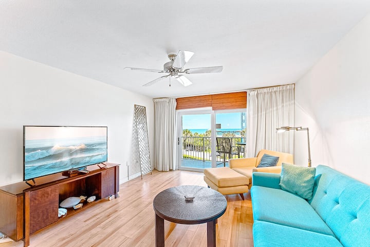 Pier-side Paradise Massive Balcony And Ocean Views - Cocoa Beach, FL