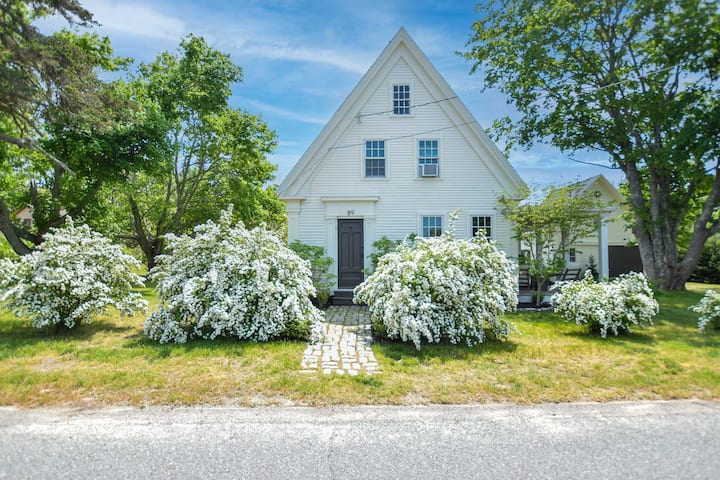 1 Mile To Nantucket Sound Beaches! - Dennis, MA