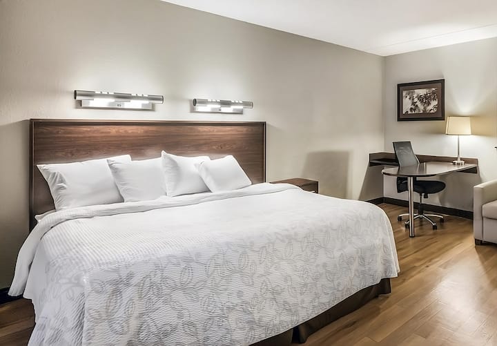 Pet-friendly Unit Near Stone Zoo & Woburn Mall! - Lexington, MA