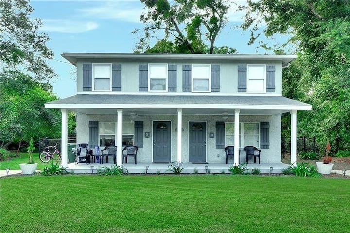 Gritz Carlton (B) - Cozy Two Bedroom Duplex Within - Jekyll Island, GA