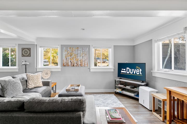 Comfy, Cozy, Captivating | Park View - Charleston, SC