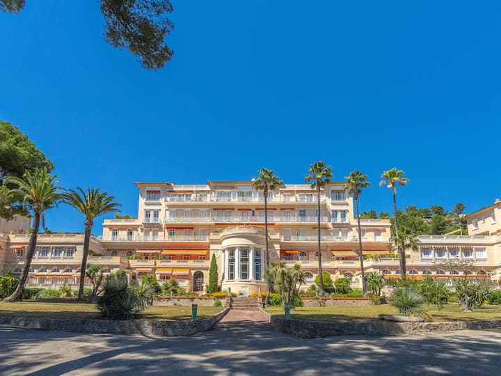 Mont Des Oiseaux By Interhome - Hyères