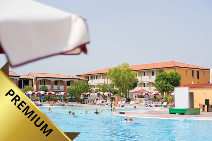 Pini - 2-story Terraced House With Garden And 2-be - Eraclea Mare