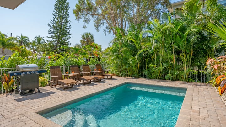 Casa Coquina | Luxury Home Steps To Crescent Beach - Siesta Key, FL