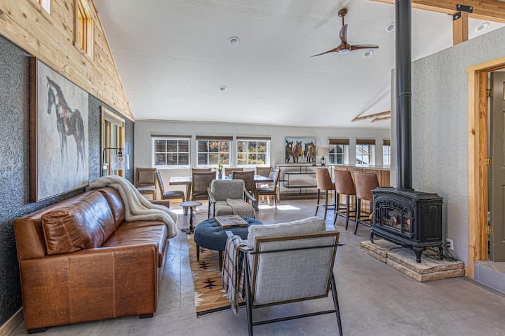 Renovated Cabin On 300 Acres - 20 Minutes To Duran - Mesa Verde National Park