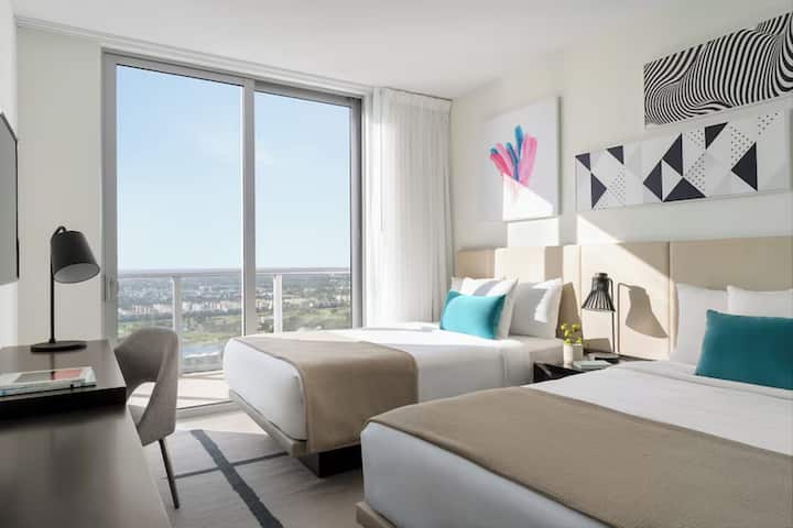 Three 2br Corner Ocean View At Hyde Beach House - Hollywood, FL