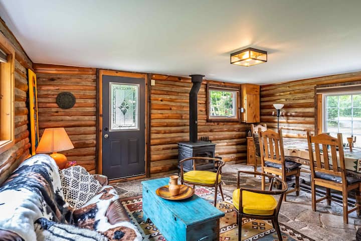 Nature Lovers Retreat Log Home - L'il Ranch - Sauble Beach