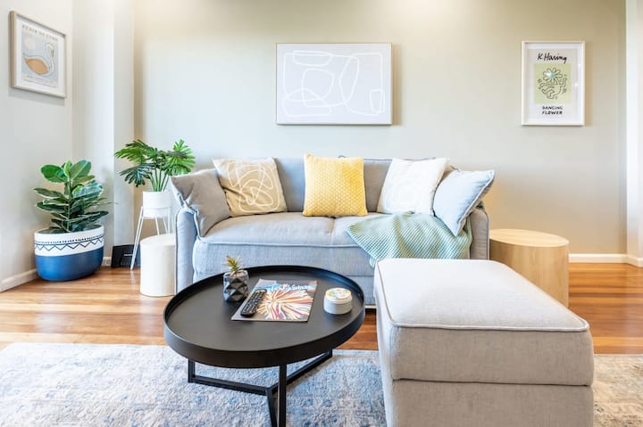 Light, Resort Style Haven In Darling Harbour - Sydney