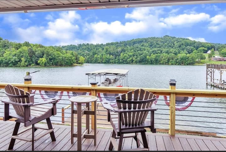 Cute & Cozy On The Lake - Boone Lake, TN