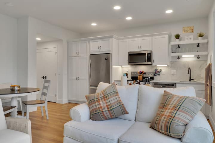 The Bish: Snow Days And Cozy Nights - Traverse City, MI