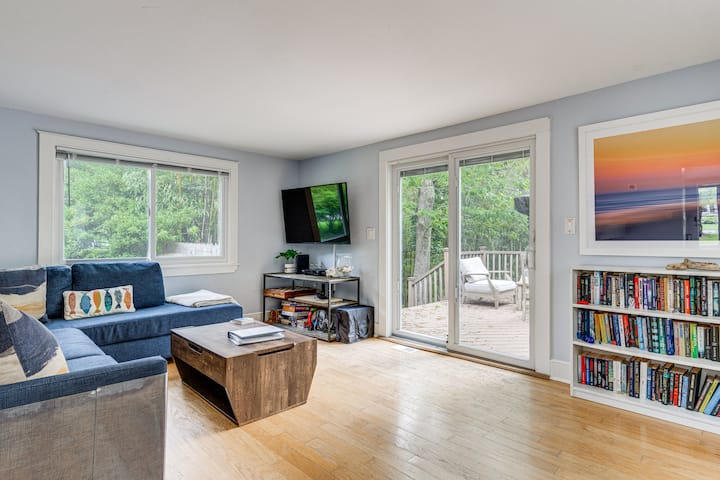 Hamptons Vacation Rental W/ Seasonal Pool! - The Hamptons, NY