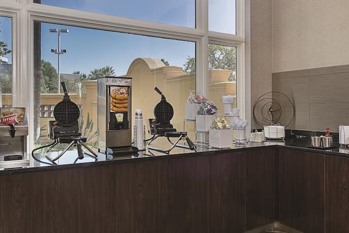 4 Pet-friendly Units! Near Ontario Town Square! - Rancho Cucamonga, CA