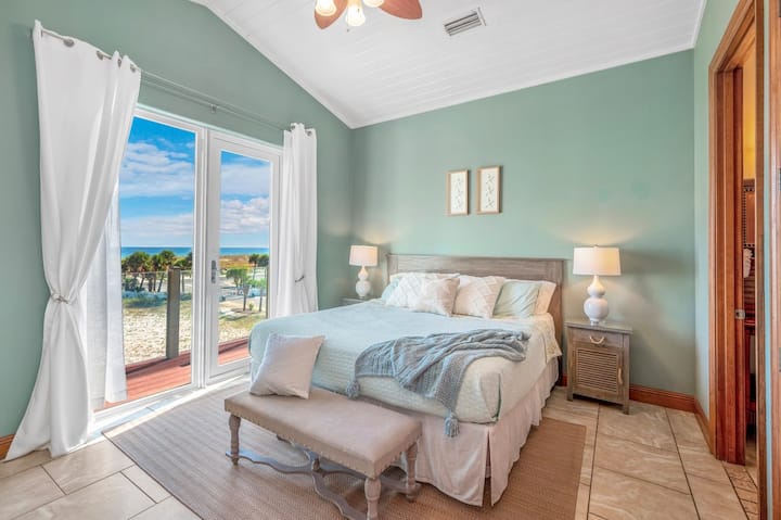 Expansive Gulf-view Retreat, Steps To Beach & Pool - Pensacola Beach, FL