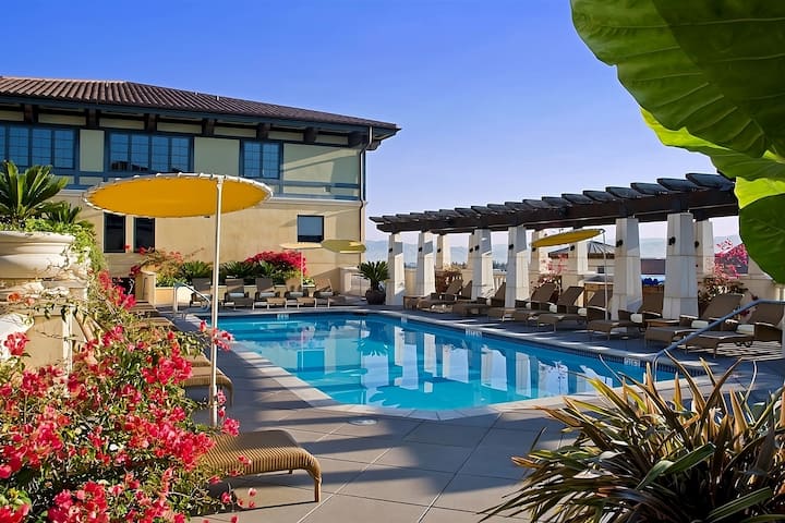 2 Rooms In Bustling Santana Row, Pool & Jacuzzi - Santa Clara, CA