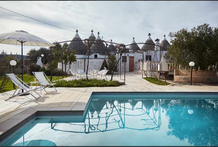 Trulli Azzalema With Exclusive Pool - Cisternino