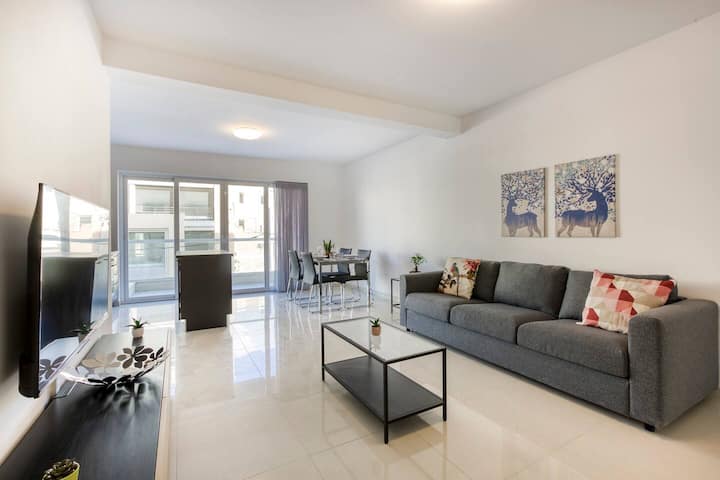 Beautiful Modern Central 2br Aptartment - Malte