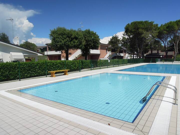 Appartement Lumineux Dans Résidence Avec Piscine - - Bibione